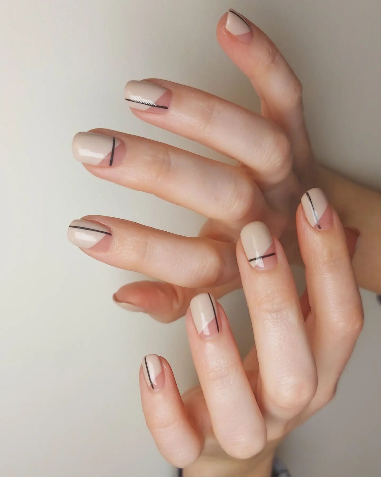 September Nail Art Inspo: Fresh Ideas To Transition Into Fall - Dream ...