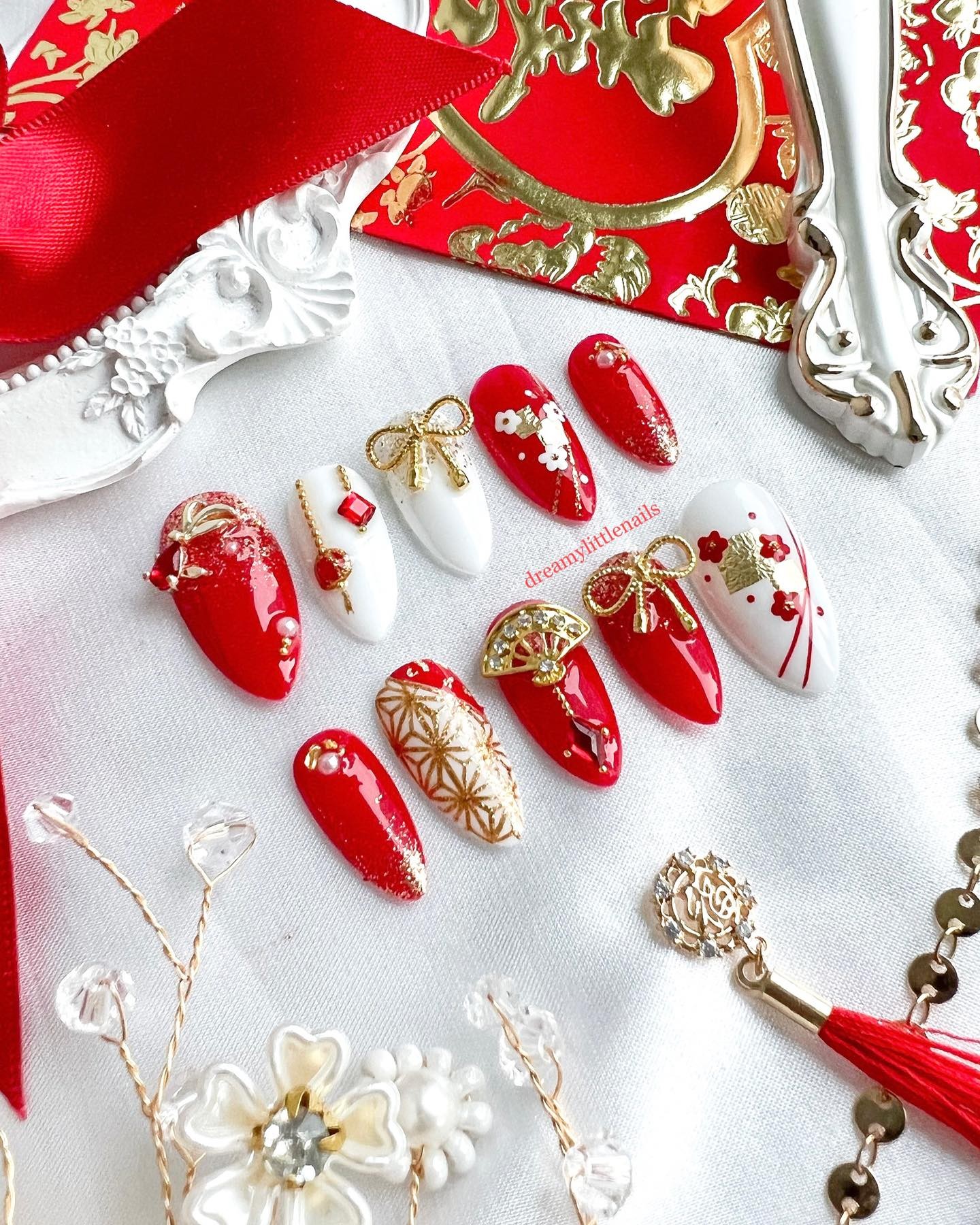 Lunar New Year Nails: Celebrate In Style For The Year Of The Snake 🐍 ...