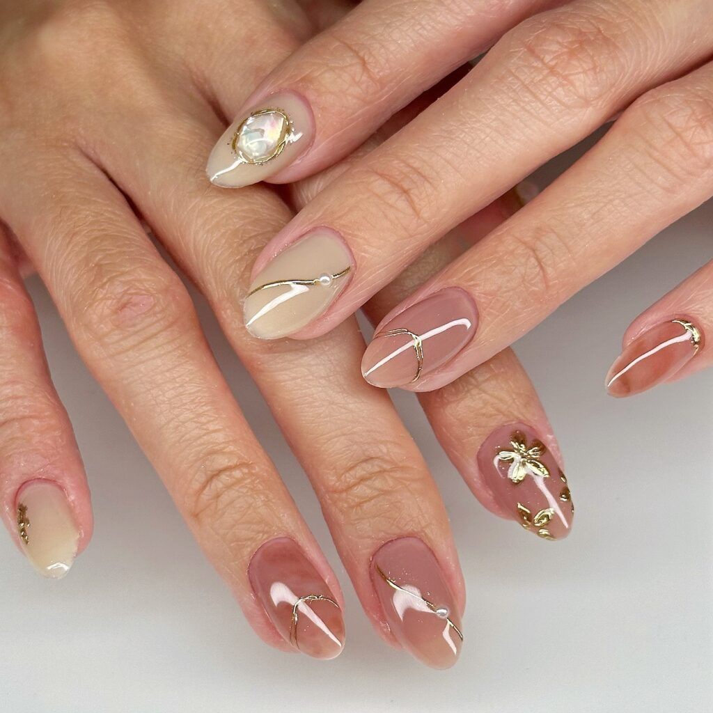Almond Acrylic Nails: Pros, Cons & Best Practices